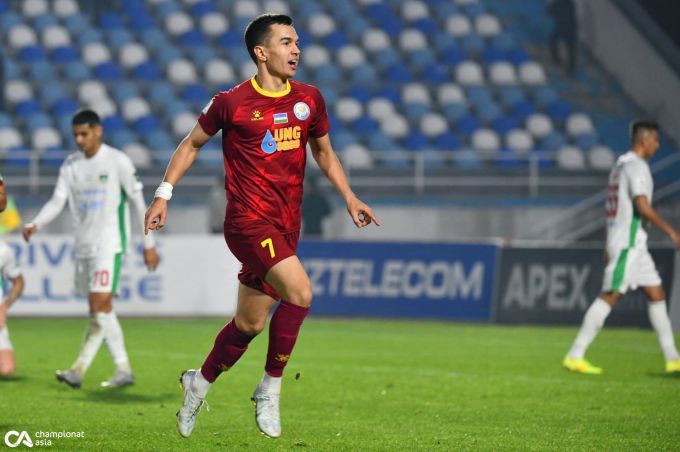 Акмал Мозговой: "Чемпион бўлишимизга ишонмаганларга: биз буни уддаладик ...